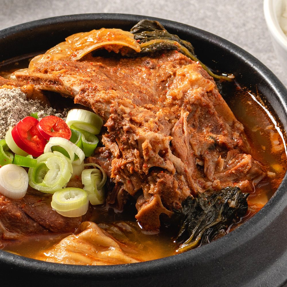 용인 맛집 순대보감 뼈해장국 900g 4팩 (4인분) [원산지:상세설명에 표시] — kbobsang